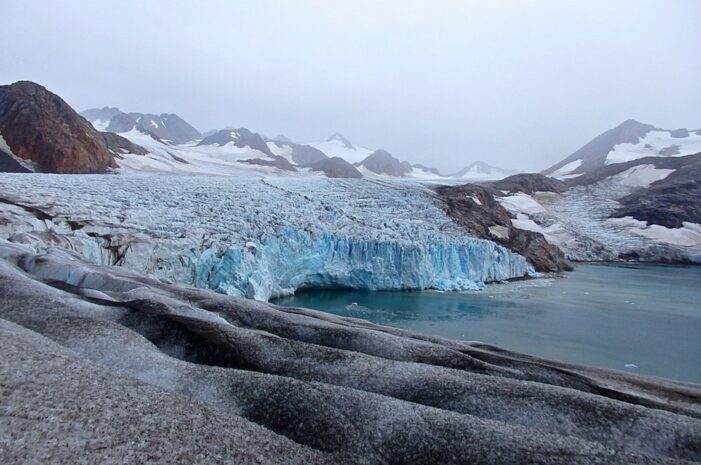 Ice Cap Adventure in East Greenland | Guide to Greenland