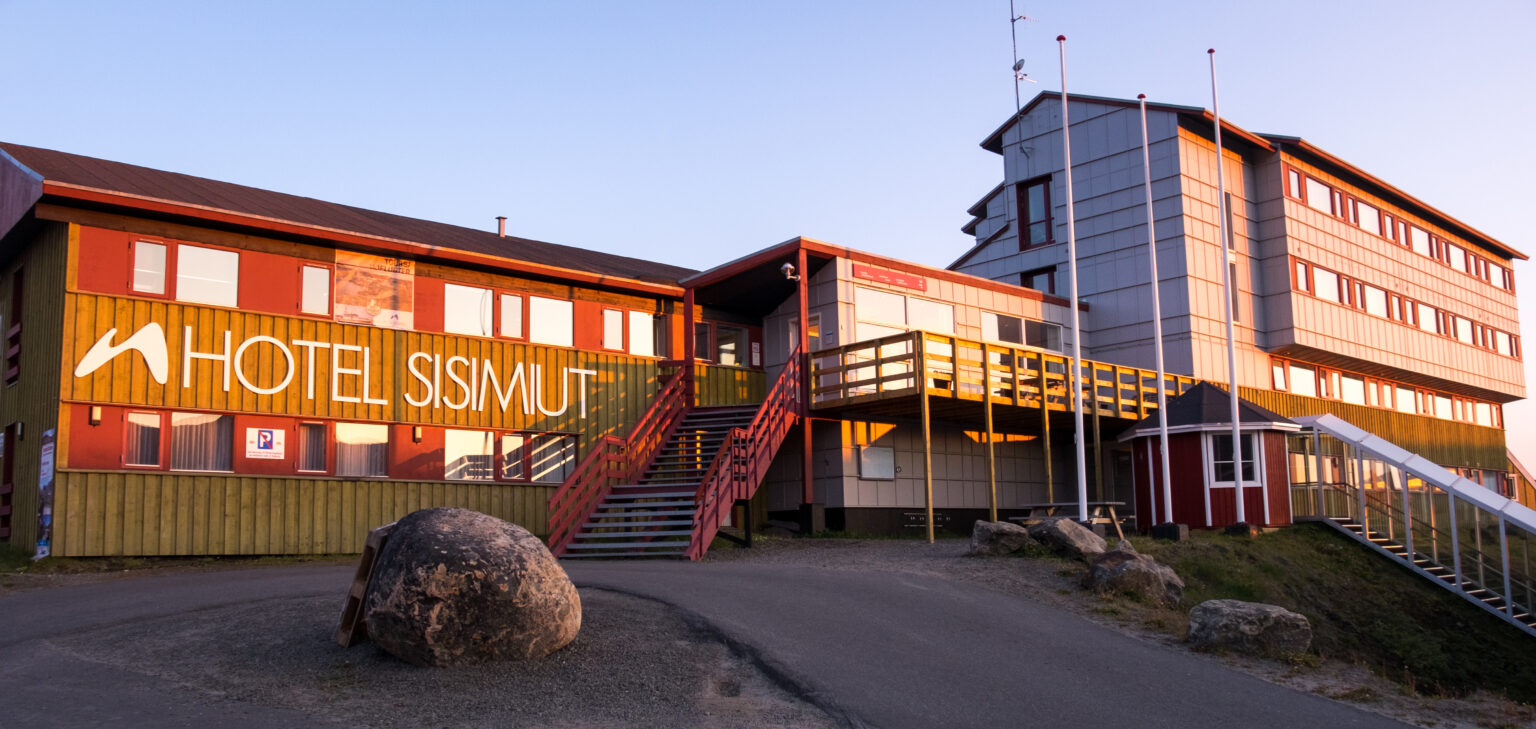 The Ultimate Travel Guide to Sisimiut | Guide to Greenland : Guide to ...